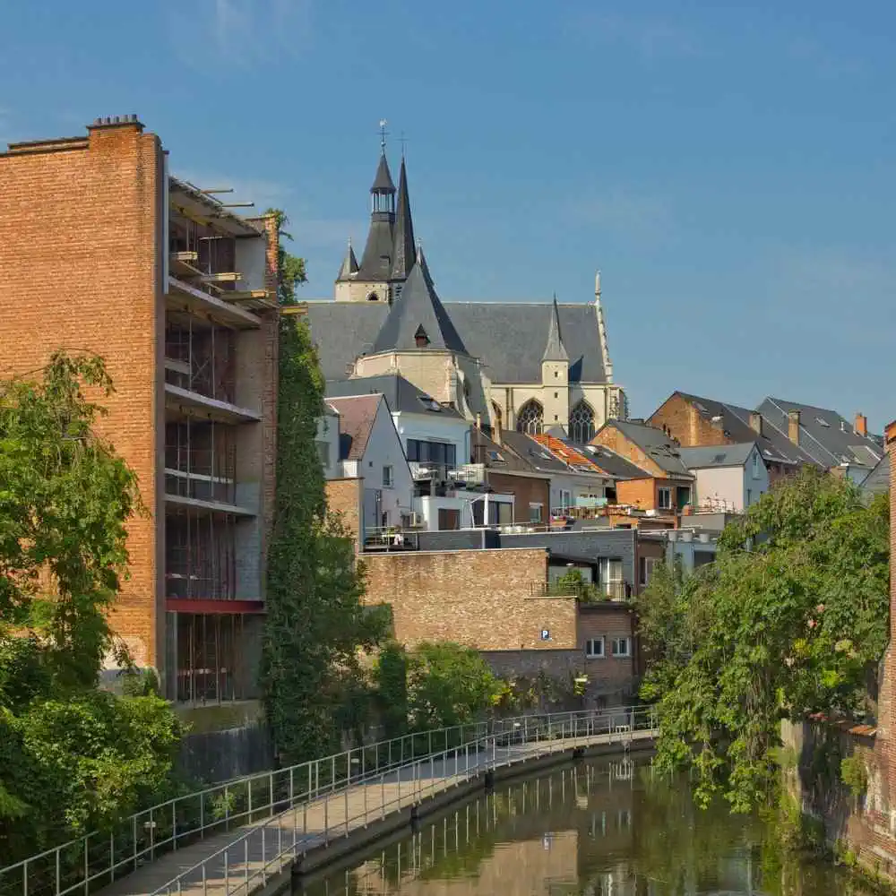 Trains to Mechelen from $ 11.36